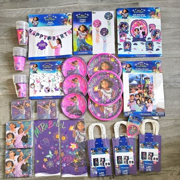 Disney | Party Supplies | Disney Encanto Girl Birthday Party Bundle Nwt ...